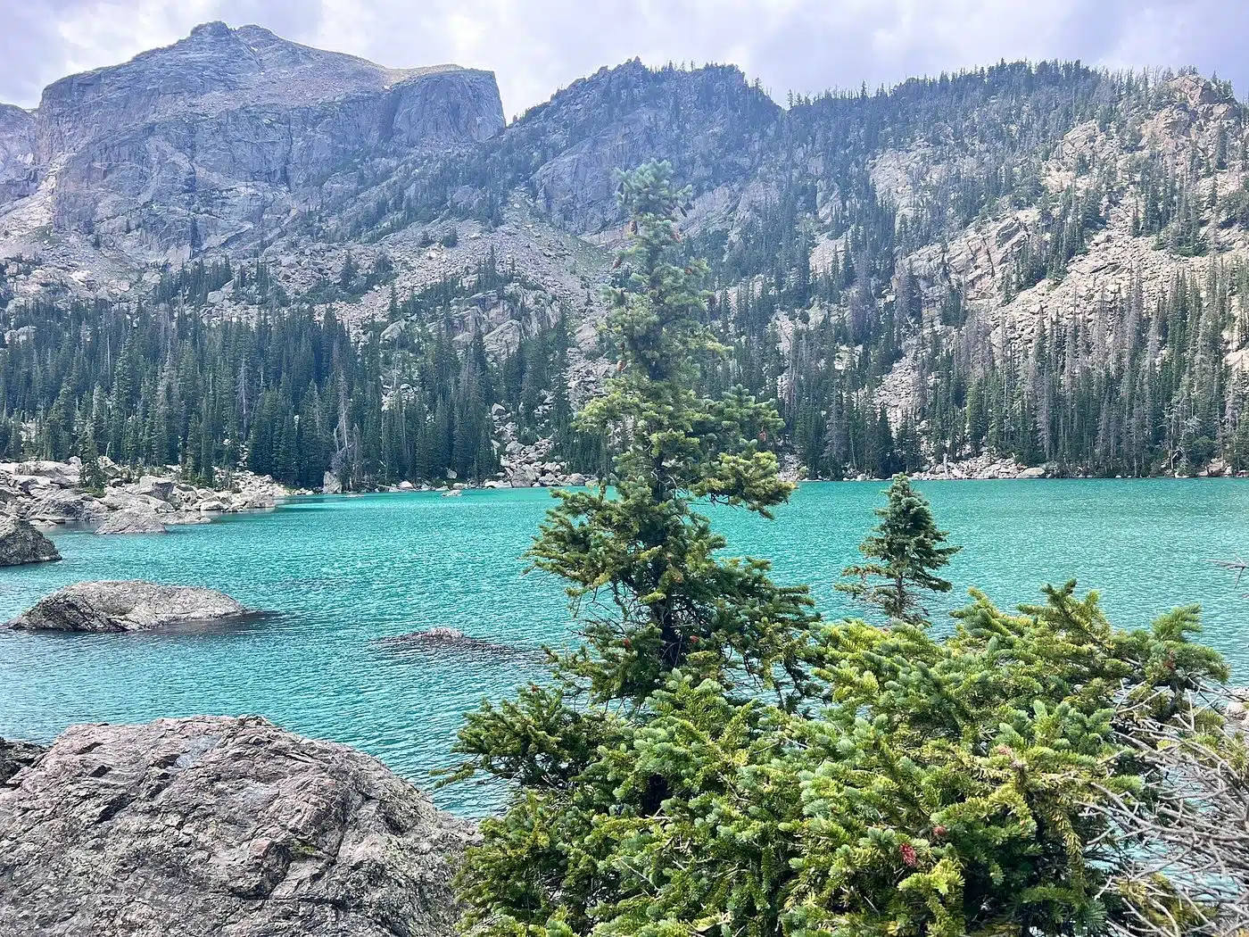 Lake Haiyaha: Easy Hike In Rocky Mountain National Park