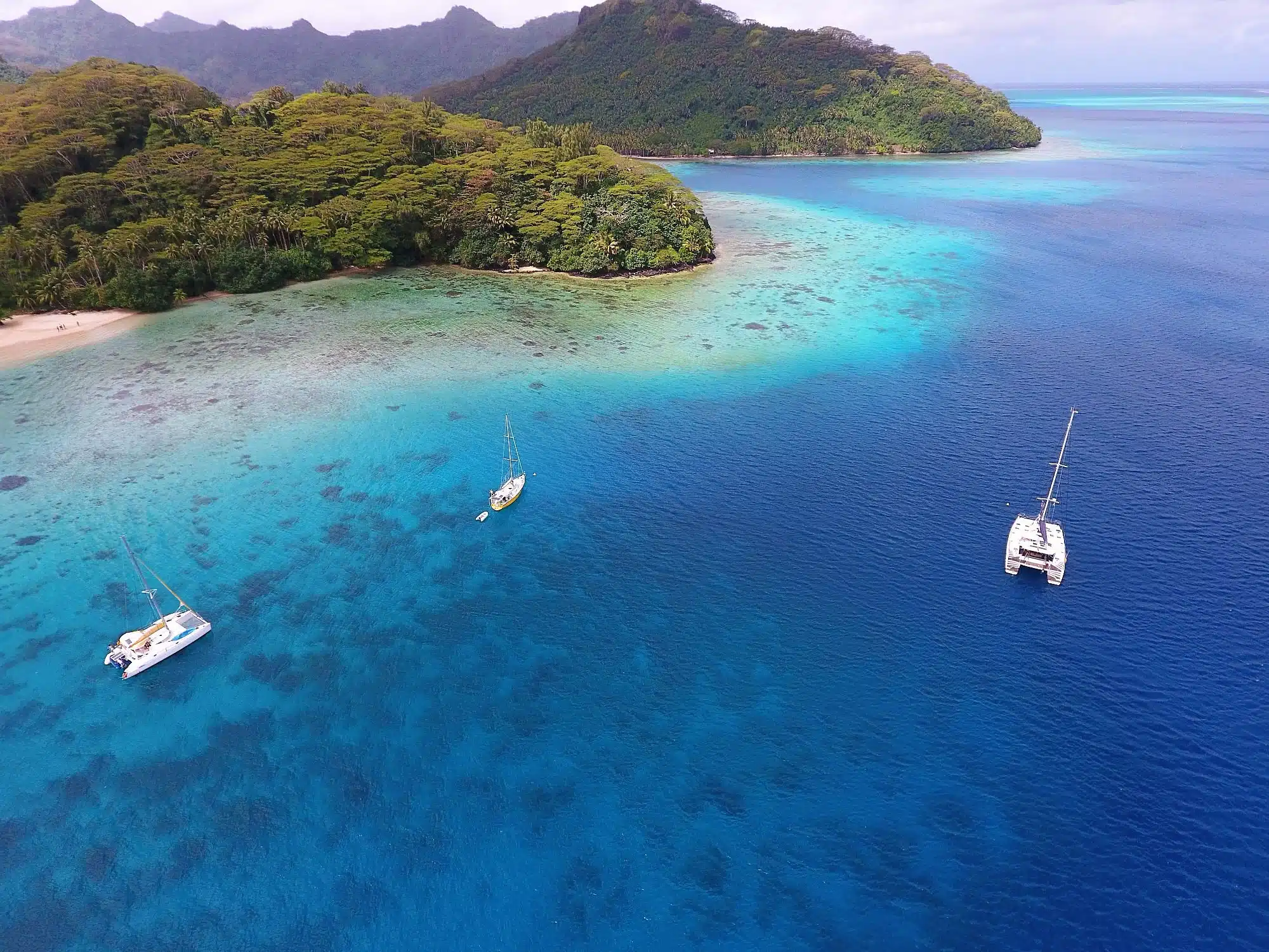 Huahine Island: Full Guide For First-Timers