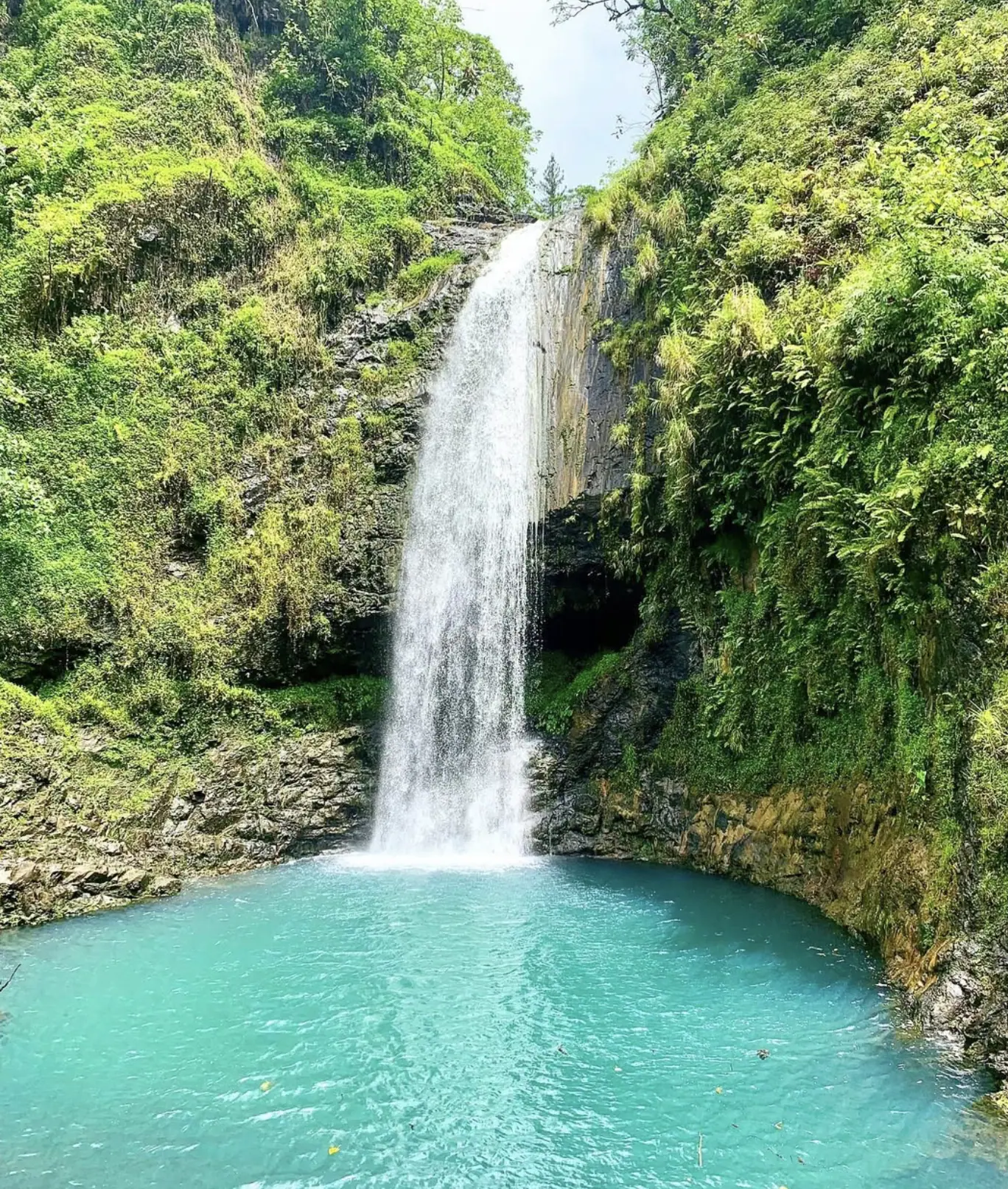 Papenoo Valley Waterfalls: Guide To A 4WD Tour!